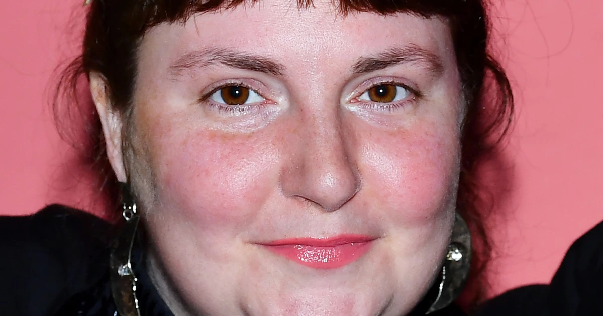 Twitter cringes after Lena Dunham says she wants her 'casket driven ...