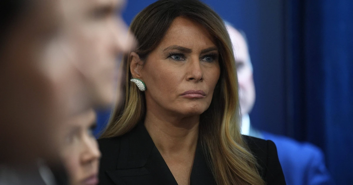 Melania gives frosty stare to Donald during King Charles' visit