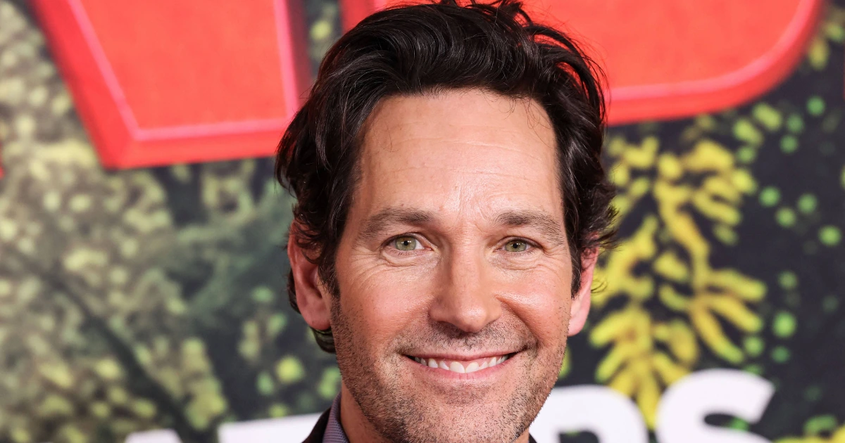 Paul Rudd Questions Airplane Mode Rule