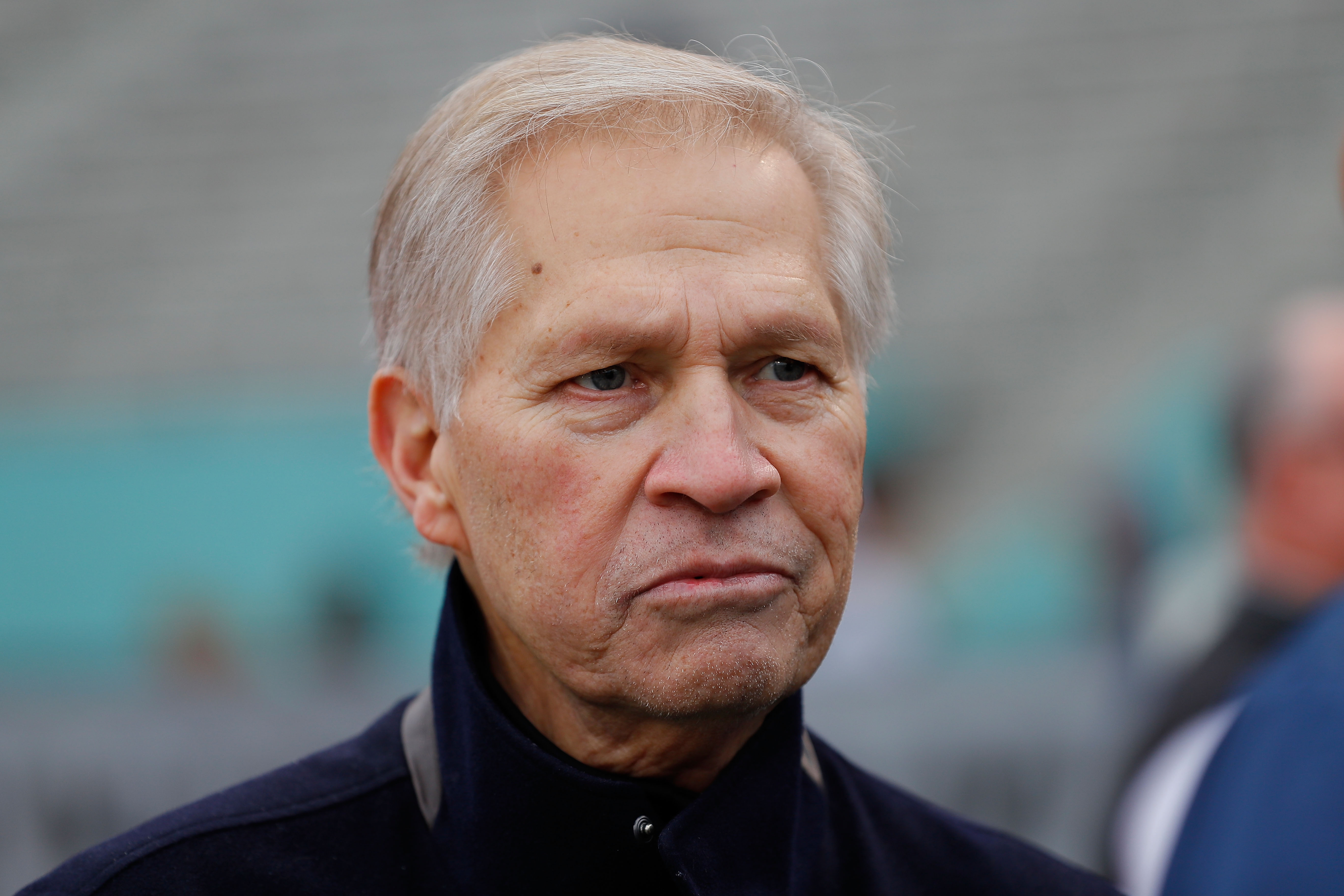 Famed ESPN analyst dies at 72: NFL players, famous fans, broadcasters ...