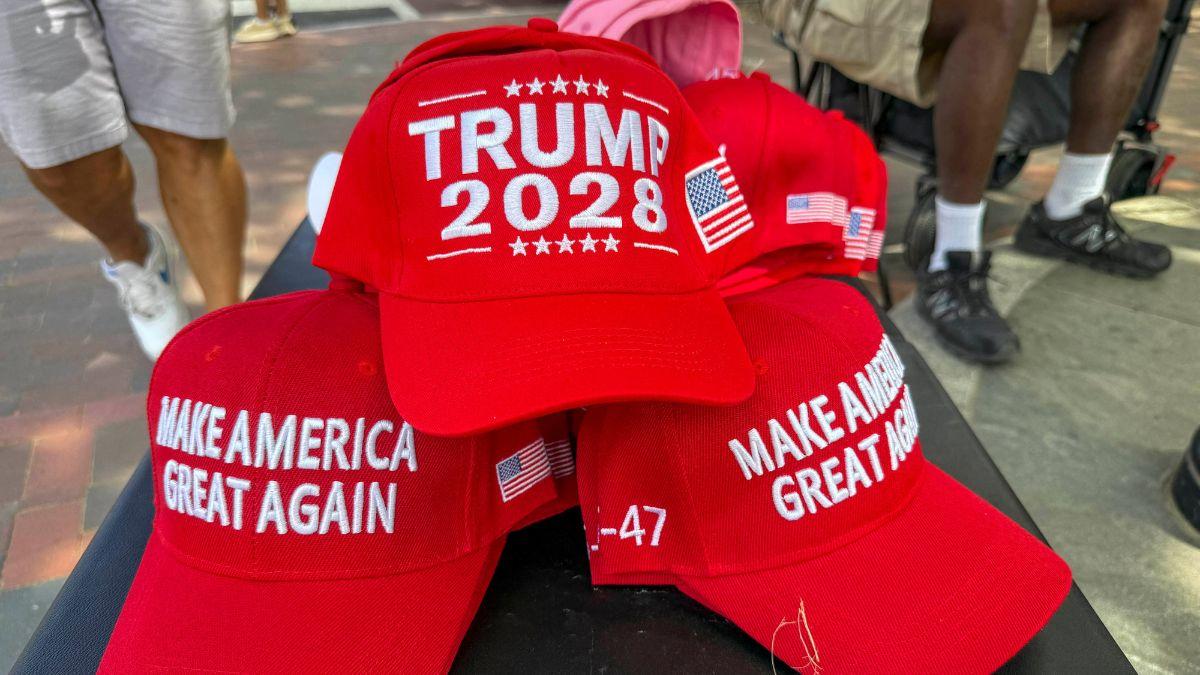 Joe Rogan rips MAGA crowd as 'dorks' in blistering tirade