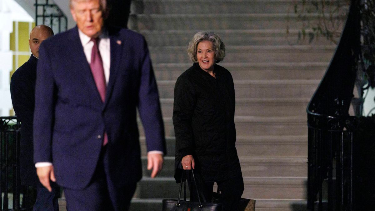 Donald Trump's chief of staff reveals his sleeping habits