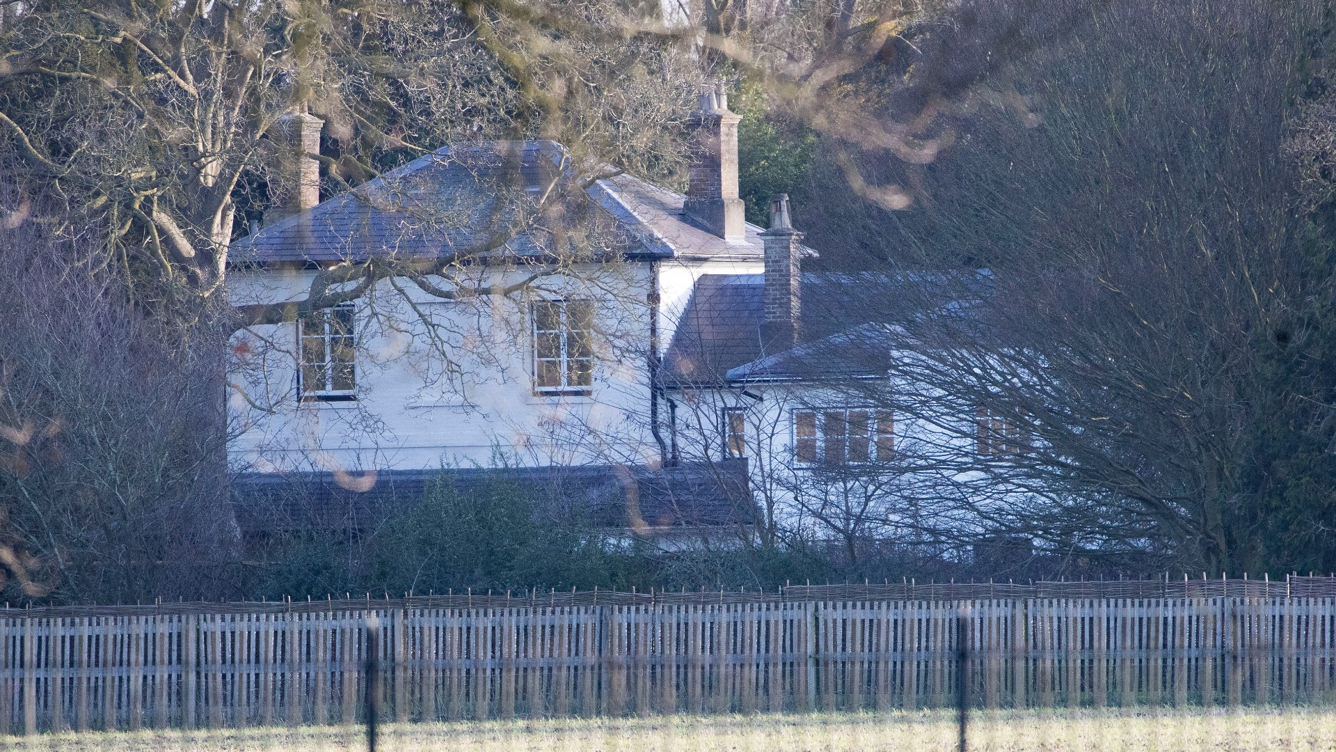 Meghan & Harry's Presence Removed From Frogmore Cottage