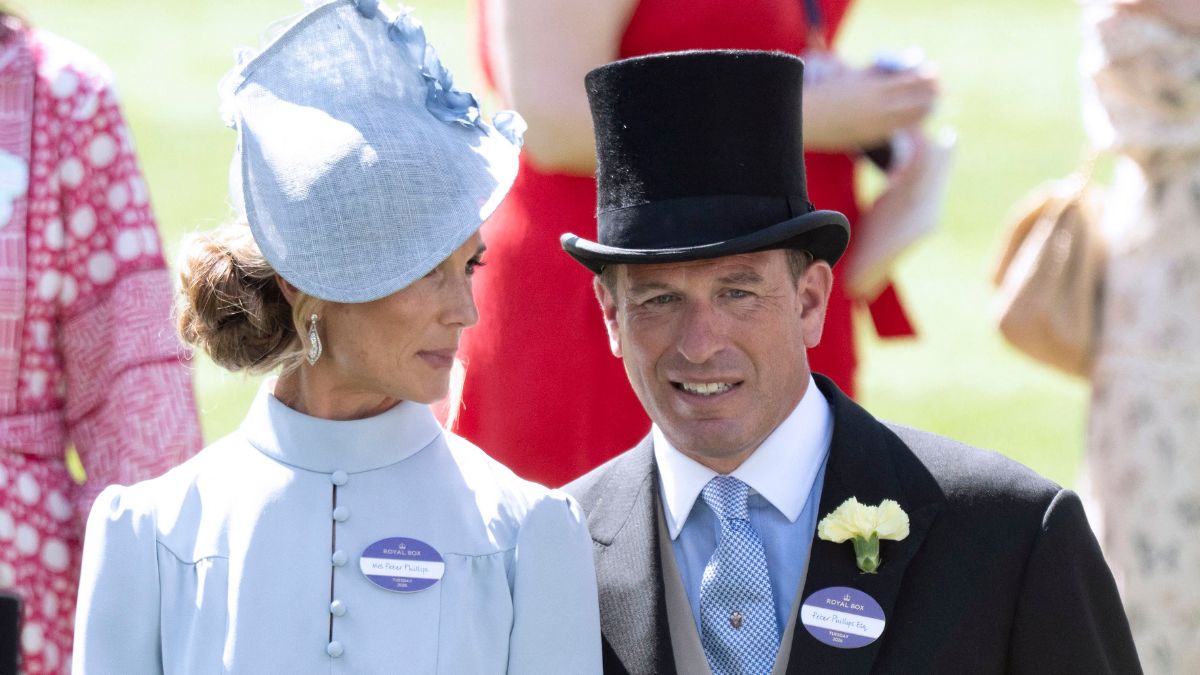 Peter Phillips' wife debuts new name after royal wedding